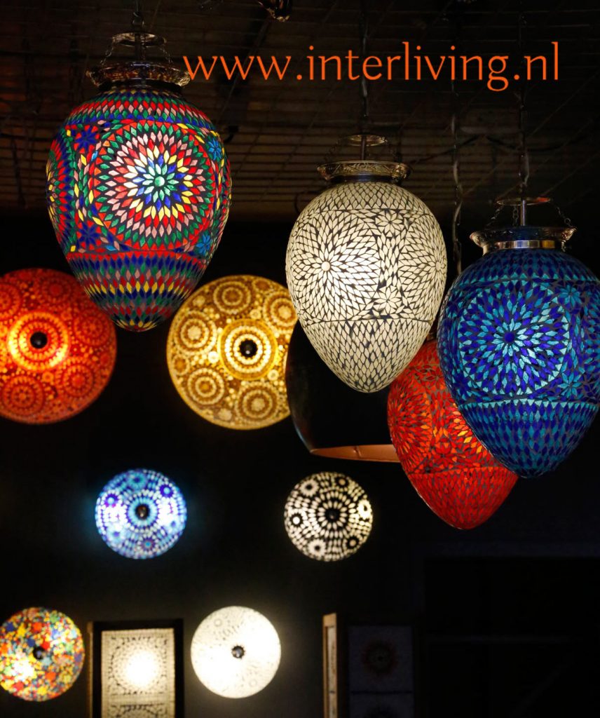 oosterse lampen en mozaïekverlichting: glasmozaïek en gaatjeslampen
